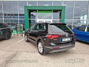 Black Volkswagen Tiguan 2017 in Tartu, with an engine capacity of 2.00 L and mileage of 124 thousand km for 20900 €, photo 10 on AUTOMOTO.COM.LV