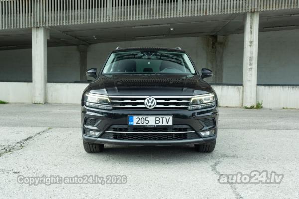 Black Volkswagen Tiguan 2017 in Tallinn, with an engine capacity of 2.00 L and mileage of 145 thousand km for 19000 €, photo 2 on AUTOMOTO.COM.LV