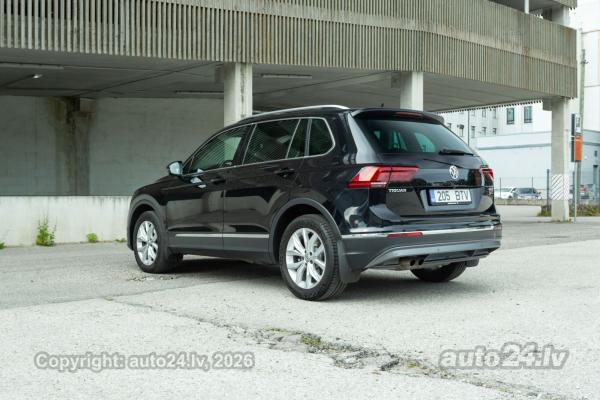 Black Volkswagen Tiguan 2017 in Tallinn, with an engine capacity of 2.00 L and mileage of 145 thousand km for 19000 €, photo 5 on AUTOMOTO.COM.LV