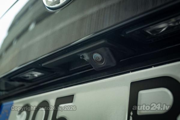 Black Volkswagen Tiguan 2017 in Tallinn, with an engine capacity of 2.00 L and mileage of 145 thousand km for 19000 €, photo 9 on AUTOMOTO.COM.LV