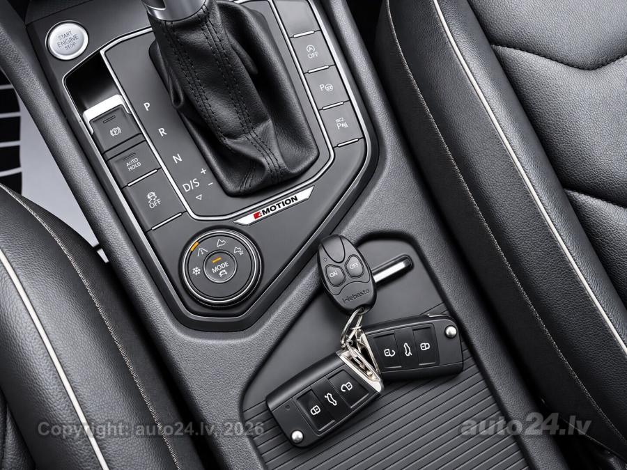 Black Volkswagen Tiguan 2017 in Parnu, with an engine capacity of 2.00 L and mileage of 165 thousand km for 17990 €, photo 21 on AUTOMOTO.COM.LV
