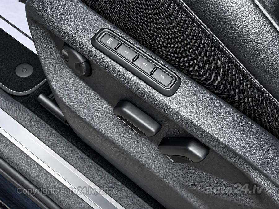 Black Volkswagen Tiguan 2017 in Parnu, with an engine capacity of 2.00 L and mileage of 165 thousand km for 17990 €, photo 23 on AUTOMOTO.COM.LV