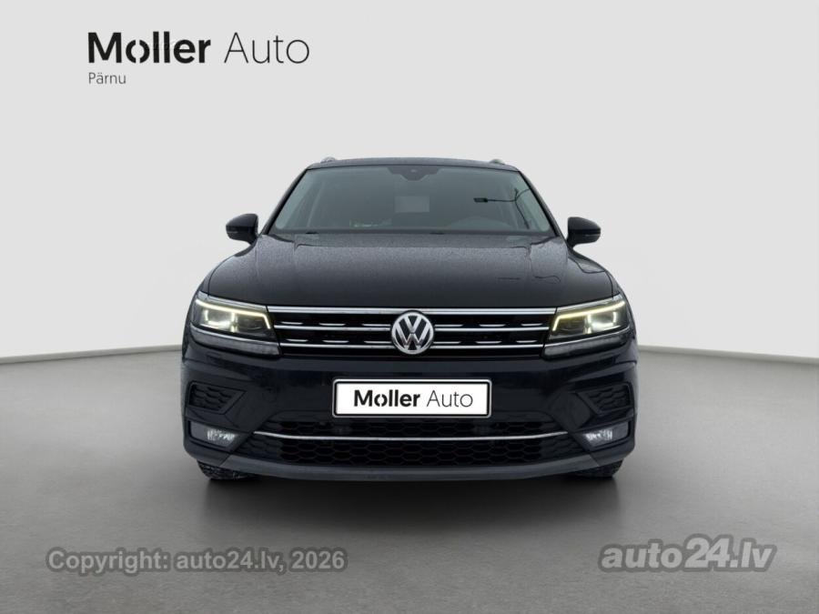 Melns Volkswagen Tiguan 2018 Pērnava, ar dzinēja tilpumu 1.40 L un nobraukumu 215 tūkst. km par 14900 €, foto 3 vietnē AUTOMOTO.COM.LV