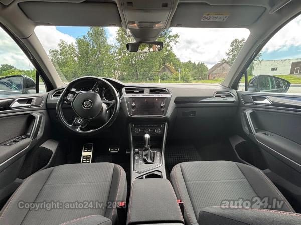 Black Volkswagen Tiguan 2018 in Tartu, with an engine capacity of 2.00 L and mileage of 260 thousand km for 15500 €, photo 5 on AUTOMOTO.COM.LV