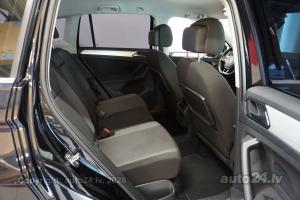 Black Volkswagen Tiguan 2018 in Tartu, with an engine capacity of 2.00 L and mileage of 182 thousand km for 15790 €, photo 8 on AUTOMOTO.COM.LV