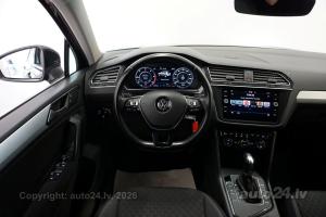 Black Volkswagen Tiguan 2018 in Tartu, with an engine capacity of 2.00 L and mileage of 182 thousand km for 15790 €, photo 10 on AUTOMOTO.COM.LV