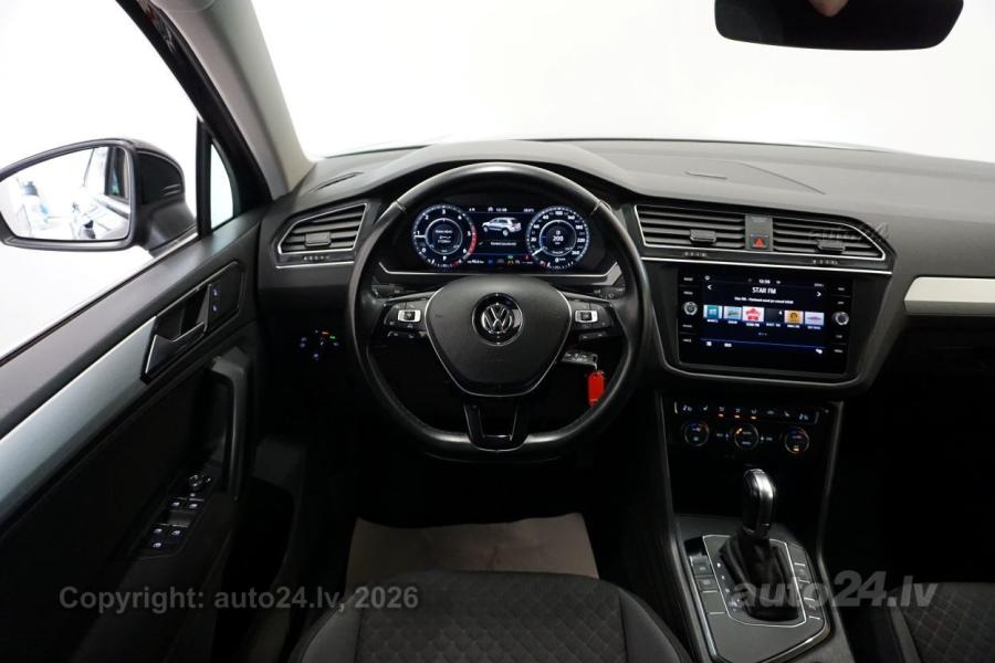 Black Volkswagen Tiguan 2018 in Tartu, with an engine capacity of 2.00 L and mileage of 182 thousand km for 15790 €, photo 10 on AUTOMOTO.COM.LV