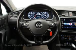 Black Volkswagen Tiguan 2018 in Tartu, with an engine capacity of 2.00 L and mileage of 182 thousand km for 15790 €, photo 13 on AUTOMOTO.COM.LV