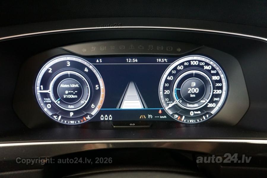 Black Volkswagen Tiguan 2018 in Tartu, with an engine capacity of 2.00 L and mileage of 182 thousand km for 15790 €, photo 14 on AUTOMOTO.COM.LV