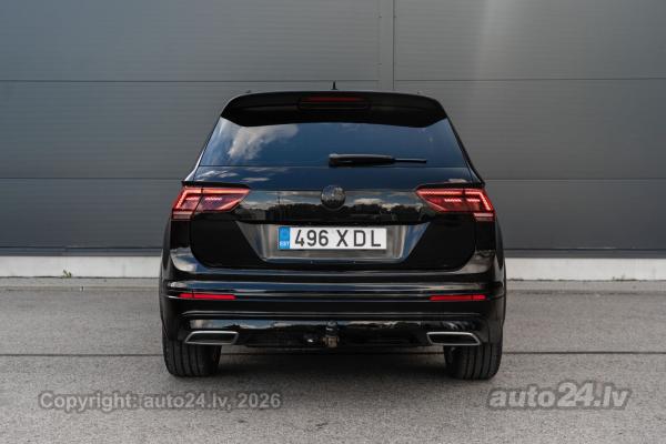 Volkswagen Tiguan 2018 Tallina vietnē Melns Volkswagen Tiguan 2018 Tallina, ar dzinēja tilpumu 2.00 L un nobraukumu 145 tūkst. km par 23000 €, foto 9 vietnē AUTOMOTO.COM.LV