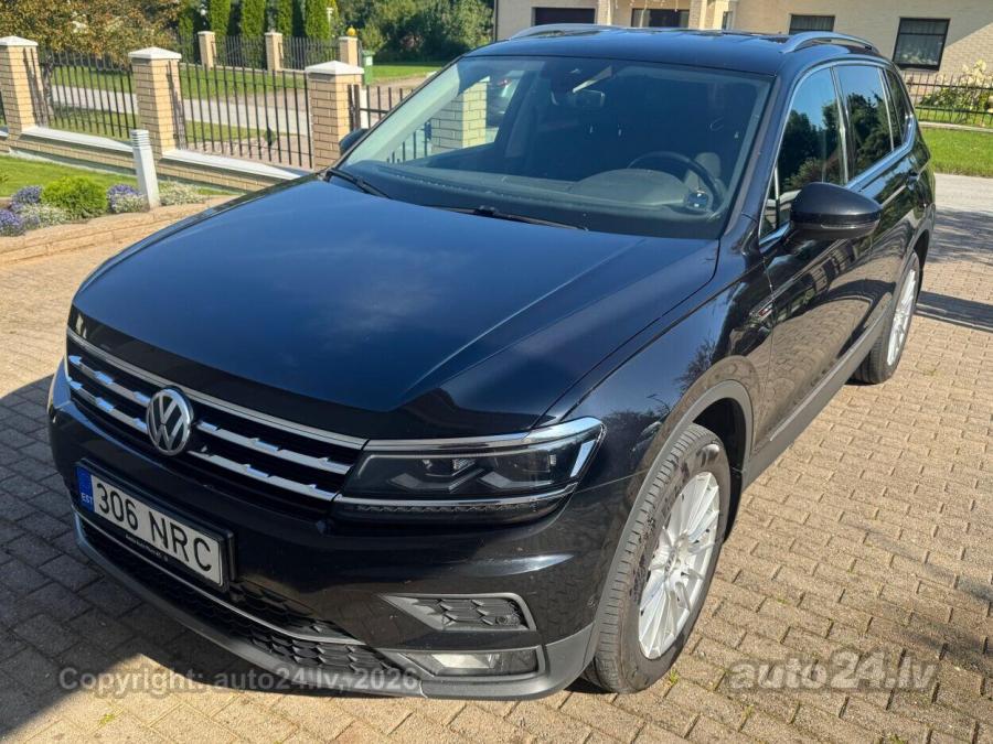 Melns Volkswagen Tiguan 2020 Tallina, ar dzinēja tilpumu 2.00 L un nobraukumu 130 tūkst. km par 30490 €, foto 1 vietnē AUTOMOTO.COM.LV