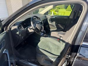 Melns Volkswagen Tiguan 2020 Tallina, ar dzinēja tilpumu 2.00 L un nobraukumu 130 tūkst. km par 30490 €, foto 5 vietnē AUTOMOTO.COM.LV