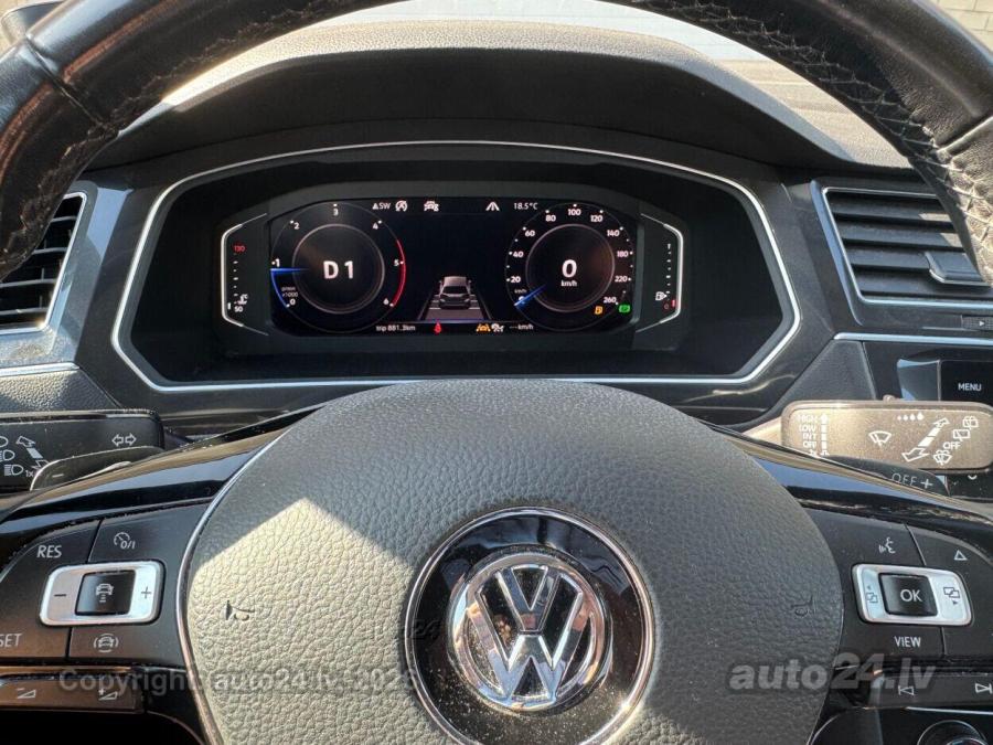 Melns Volkswagen Tiguan 2020 Tallina, ar dzinēja tilpumu 2.00 L un nobraukumu 130 tūkst. km par 30490 €, foto 8 vietnē AUTOMOTO.COM.LV