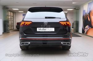 Black Volkswagen Tiguan 2020 in Tallinn, with an engine capacity of 1.50 L and mileage of 89 thousand km for 25900 €, photo 5 on AUTOMOTO.COM.LV