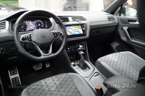 Black Volkswagen Tiguan 2020 in Tallinn, with an engine capacity of 1.50 L and mileage of 89 thousand km for 25900 €, photo 11 on AUTOMOTO.COM.LV
