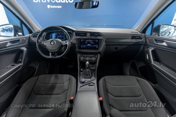 Melns Volkswagen Tiguan 2020 Tallina, ar dzinēja tilpumu 2.00 L un nobraukumu 144 tūkst. km par 23900 €, foto 7 vietnē AUTOMOTO.COM.LV
