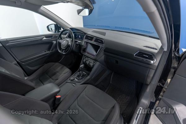 Melns Volkswagen Tiguan 2020 Tallina, ar dzinēja tilpumu 2.00 L un nobraukumu 144 tūkst. km par 23900 €, foto 8 vietnē AUTOMOTO.COM.LV