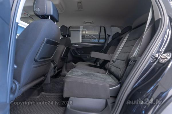Melns Volkswagen Tiguan 2020 Tallina, ar dzinēja tilpumu 2.00 L un nobraukumu 144 tūkst. km par 23900 €, foto 11 vietnē AUTOMOTO.COM.LV