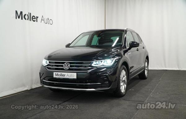 Black Volkswagen Tiguan 2021 in Tallinn, with an engine capacity of 1.50 L and mileage of 54 thousand km for 25900 €, photo 2 on AUTOMOTO.COM.LV
