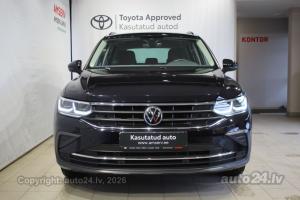 Black Volkswagen Tiguan 2021 in Tallinn, with an engine capacity of 1.50 L and mileage of 47 thousand km for 22490 €, photo 5 on AUTOMOTO.COM.LV