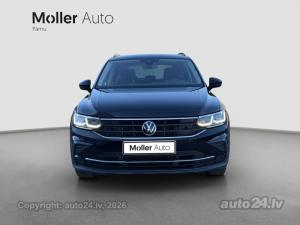 Melns Volkswagen Tiguan 2021 Pērnava, ar dzinēja tilpumu 1.50 L un nobraukumu 47 tūkst. km par 23900 €, foto 3 vietnē AUTOMOTO.COM.LV