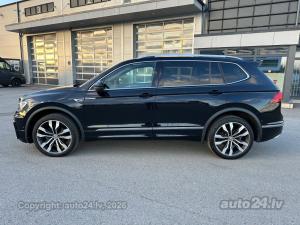 Black Volkswagen Tiguan 2021 in Tartu, with an engine capacity of 2.00 L and mileage of 157 thousand km for 19990 €, photo 8 on AUTOMOTO.COM.LV