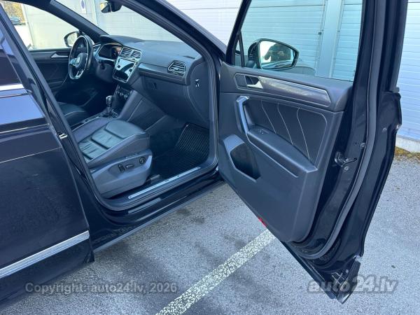 Melns Volkswagen Tiguan 2021 Tartu, ar dzinēja tilpumu 2.00 L un nobraukumu 157 tūkst. km par 19990 €, foto 10 vietnē AUTOMOTO.COM.LV