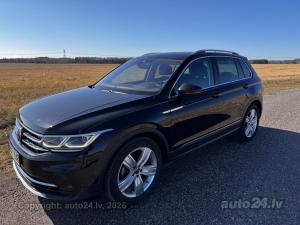 Melns Volkswagen Tiguan 2021 Jehvi, ar dzinēja tilpumu 2.00 L un nobraukumu 79 tūkst. km par 23500 €, foto 3 vietnē AUTOMOTO.COM.LV