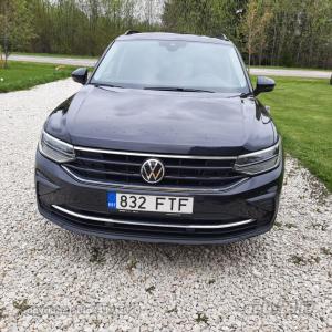 Melns Volkswagen Tiguan 2022 Tallina, ar dzinēja tilpumu 1.50 L un nobraukumu 37 tūkst. km par 28000 €, foto 2 vietnē AUTOMOTO.COM.LV