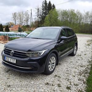 Melns Volkswagen Tiguan 2022 Tallina, ar dzinēja tilpumu 1.50 L un nobraukumu 37 tūkst. km par 28000 €, foto 3 vietnē AUTOMOTO.COM.LV