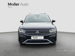 Melns Volkswagen Tiguan 2022 Pērnava, ar dzinēja tilpumu 2.00 L un nobraukumu 44 tūkst. km par 33900 €, foto 3 vietnē AUTOMOTO.COM.LV
