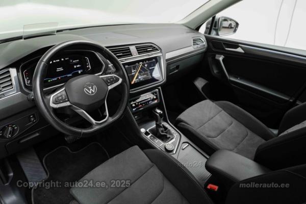 Black Volkswagen Tiguan 2023 in Tallinn, with an engine capacity of 2.00 L and mileage of 138 thousand km for 32900 €, photo 11 on AUTOMOTO.COM.LV