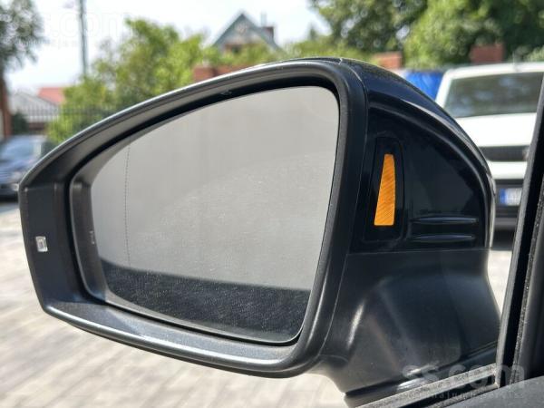 Black Volkswagen Tiguan 2023 in Riga, with an engine capacity of 1.50 L and mileage of 76 thousand km for 28550 €, photo 10 on AUTOMOTO.COM.LV