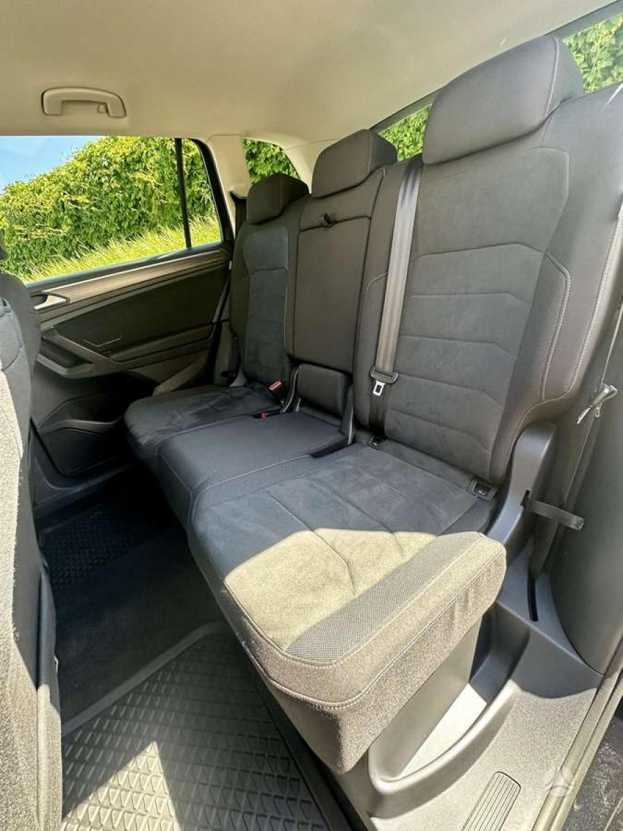Melns Volkswagen Tiguan 2023 Viļņa, ar dzinēja tilpumu 1.50 L un nobraukumu 97 tūkst. km par 26900 €, foto 10 vietnē AUTOMOTO.COM.LV
