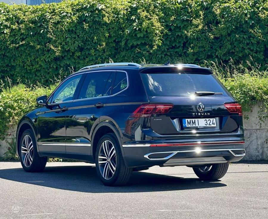 Melns Volkswagen Tiguan 2023 Viļņa, ar dzinēja tilpumu 1.50 L un nobraukumu 97 tūkst. km par 26900 €, foto 12 vietnē AUTOMOTO.COM.LV
