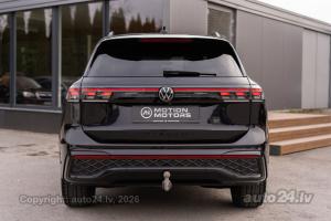 Melns Volkswagen Tiguan 2024 Tallina, ar dzinēja tilpumu 2.00 L un nobraukumu 19 tūkst. km par 49900 €, foto 5 vietnē AUTOMOTO.COM.LV