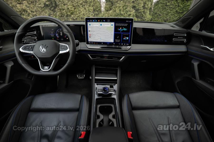 Melns Volkswagen Tiguan 2024 Tallina, ar dzinēja tilpumu 2.00 L un nobraukumu 19 tūkst. km par 49900 €, foto 9 vietnē AUTOMOTO.COM.LV