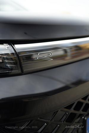 Melns Volkswagen Tiguan 2024 Tallina, ar dzinēja tilpumu 2.00 L un nobraukumu 21 tūkst. km par 43900 €, foto 4 vietnē AUTOMOTO.COM.LV