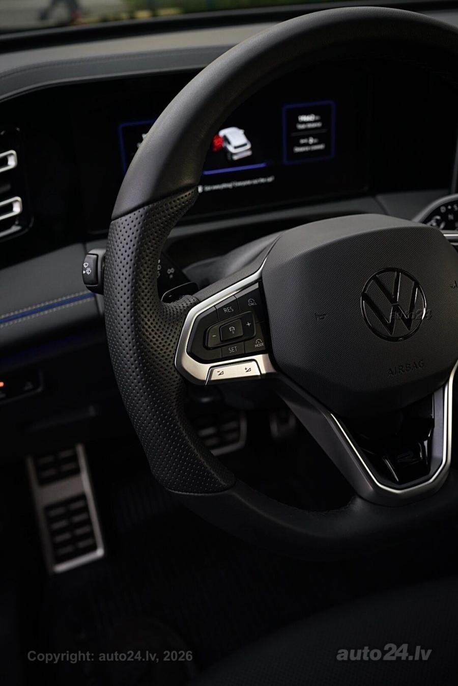 Melns Volkswagen Tiguan 2024 Tallina, ar dzinēja tilpumu 2.00 L un nobraukumu 21 tūkst. km par 43900 €, foto 14 vietnē AUTOMOTO.COM.LV