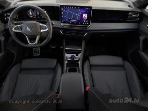 Melns Volkswagen Tiguan 2024 Tallina, ar dzinēja tilpumu 2.00 L un nobraukumu 21 tūkst. km par 43900 €, foto 18 vietnē AUTOMOTO.COM.LV