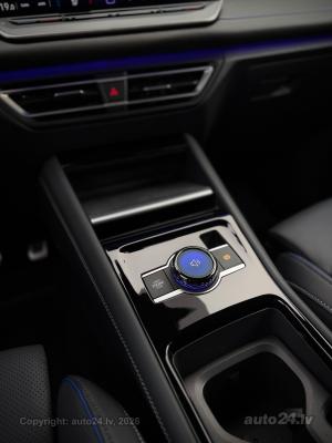Melns Volkswagen Tiguan 2024 Tallina, ar dzinēja tilpumu 2.00 L un nobraukumu 21 tūkst. km par 43900 €, foto 21 vietnē AUTOMOTO.COM.LV