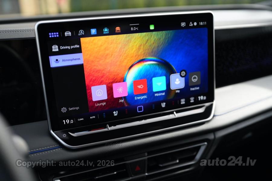Melns Volkswagen Tiguan 2024 Tallina, ar dzinēja tilpumu 2.00 L un nobraukumu 21 tūkst. km par 43900 €, foto 23 vietnē AUTOMOTO.COM.LV