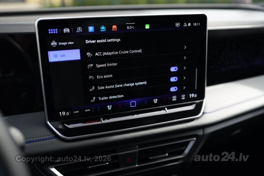 Melns Volkswagen Tiguan 2024 Tallina, ar dzinēja tilpumu 2.00 L un nobraukumu 21 tūkst. km par 43900 €, foto 25 vietnē AUTOMOTO.COM.LV