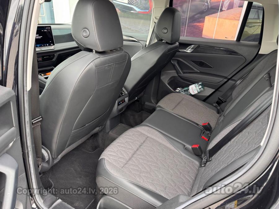 Melns Volkswagen Tiguan 2024 Viljandi, ar dzinēja tilpumu 2.00 L un nobraukumu 33 tūkst. km par 31990 €, foto 7 vietnē AUTOMOTO.COM.LV