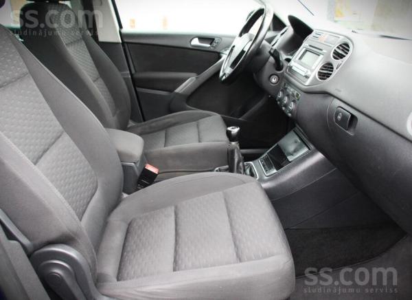 Zils Volkswagen Tiguan 2008 Rēzekne, ar dzinēja tilpumu 2.00 L un nobraukumu 325 tūkst. km par 5995 €, foto 11 vietnē AUTOMOTO.COM.LV