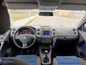 Blue Volkswagen Tiguan 2008 in Klaipeda, with an engine capacity of 1.40 L and mileage of 188 thousand km for 4100 €, photo 12 on AUTOMOTO.COM.LV