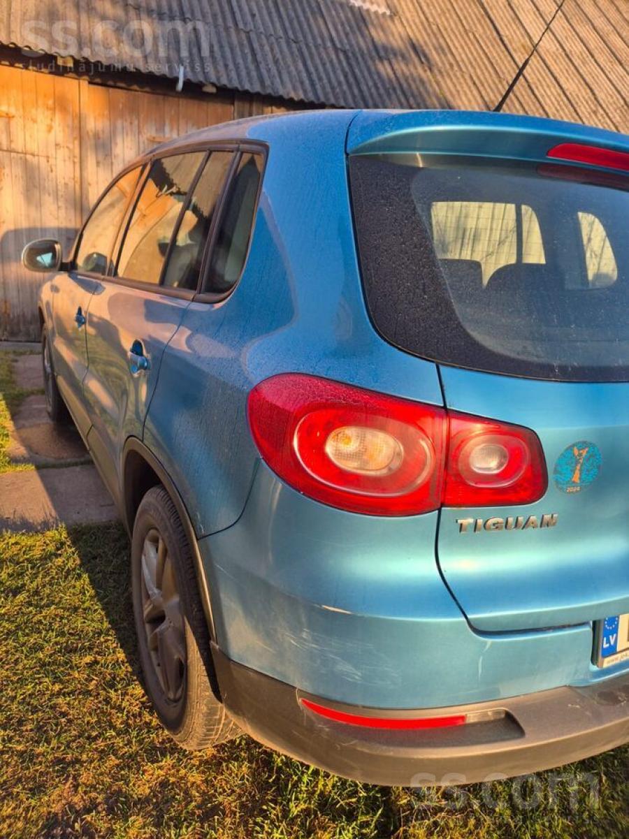 Zils Volkswagen Tiguan 2008 Preiļi, ar dzinēja tilpumu 1.40 L un nobraukumu 188 tūkst. km par 3900 €, foto 6 vietnē AUTOMOTO.COM.LV