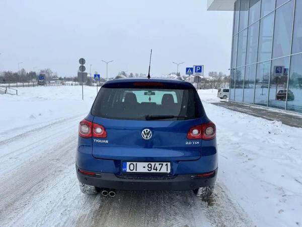 Blue Volkswagen Tiguan 2008 in Rezekne, with an engine capacity of 2.00 L and mileage of 287 thousand km for 6300 €, photo 5 on AUTOMOTO.COM.LV