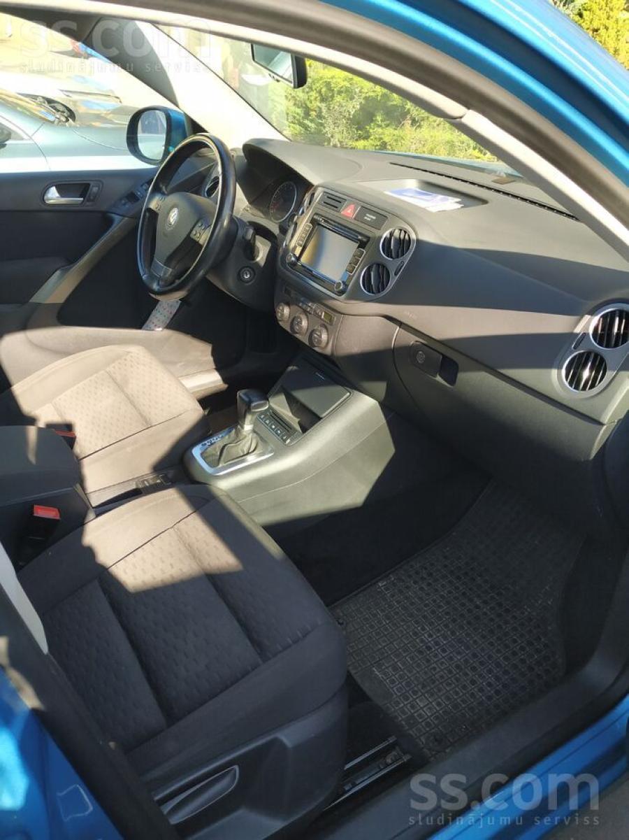 Blue Volkswagen Tiguan 2008 in Riga, with an engine capacity of 2.00 L and mileage of 189 thousand km for 2600 €, photo 4 on AUTOMOTO.COM.LV