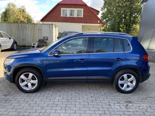Zils Volkswagen Tiguan 2009 Rīga, ar dzinēja tilpumu 2.00 L un nobraukumu 311 tūkst. km par 4700 €, foto 4 vietnē AUTOMOTO.COM.LV